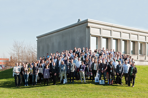 Leading Researchers Invited by ZEISS to Workshop on Correlative 3D ... Leading Researchers Invited by ZEISS to Workshop on Correlative 3D ...
